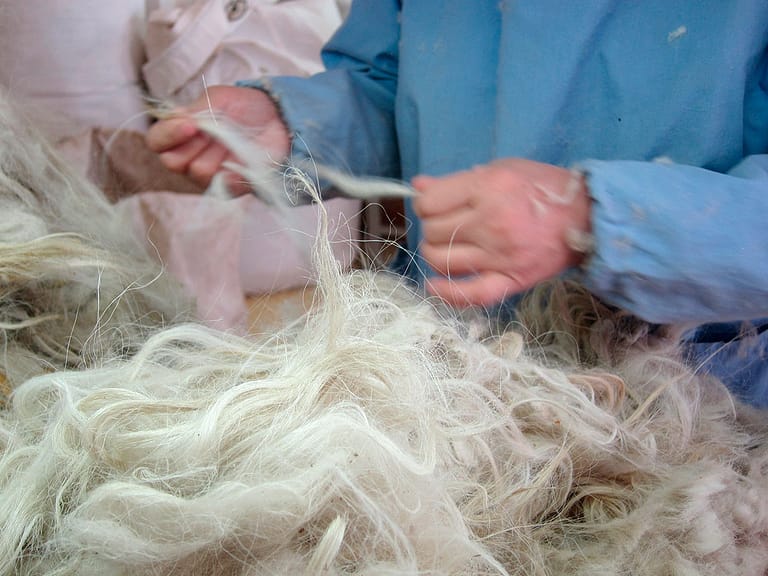Understanding Cashmere Fabric: Types, Properties, And Applications ...