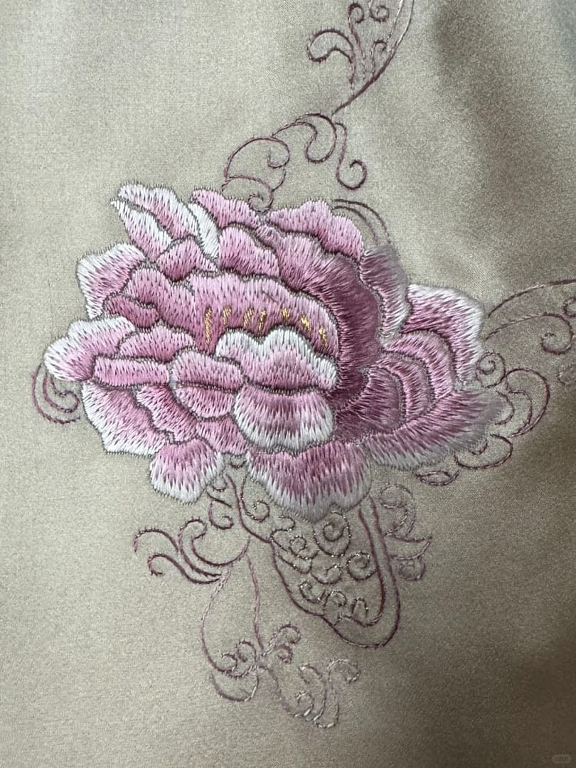 10 Most Popular Embroidery Techniques In Fashion Design - Valtin Apparel